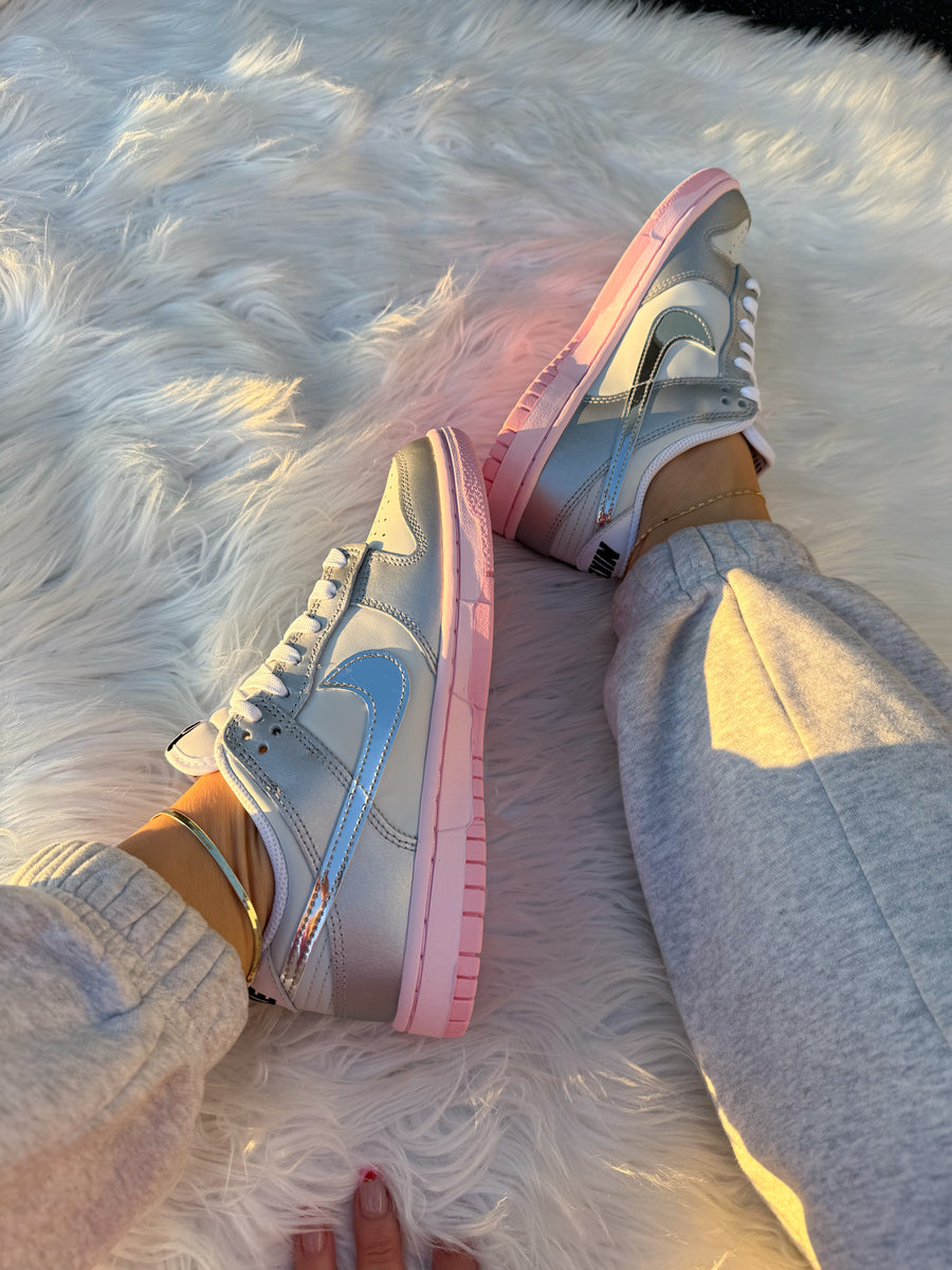 Pink Bubblegum Silver Swarovski Womens Nike Dunk Shoes – Pink Ivy